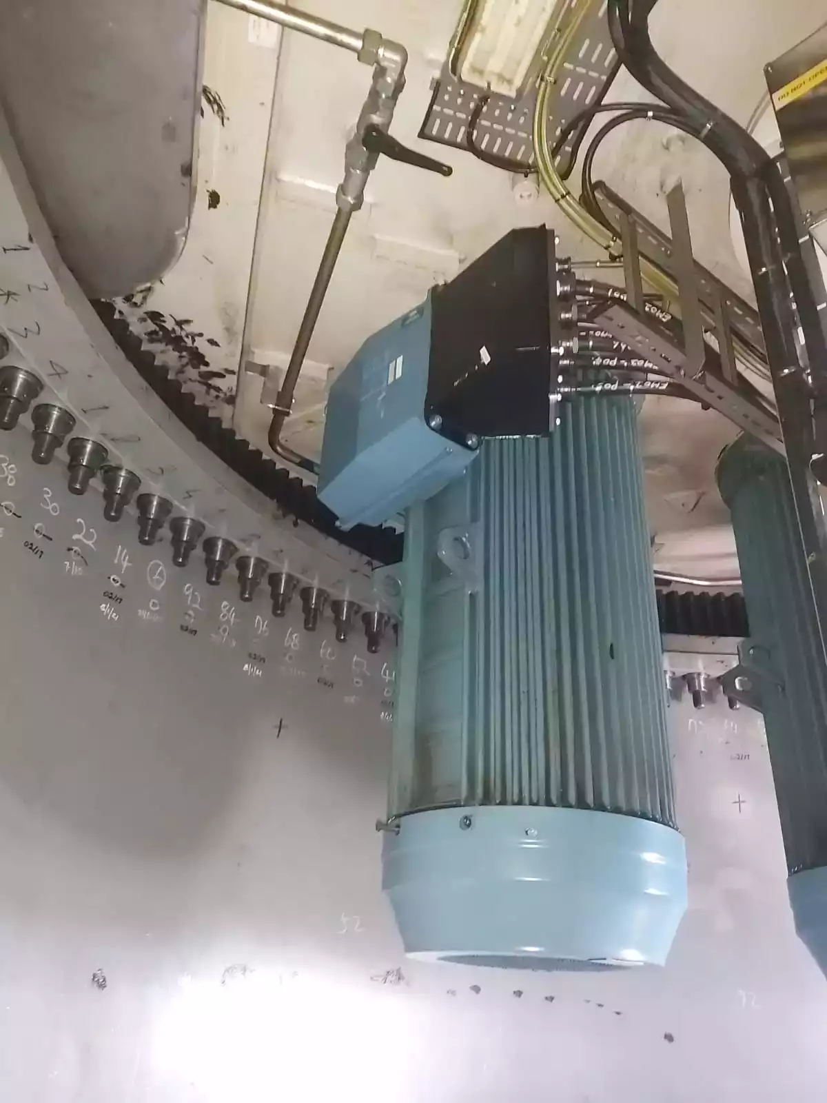 Nov knuckle deck crane offshore nov oc3932 crane equipment sales 85t